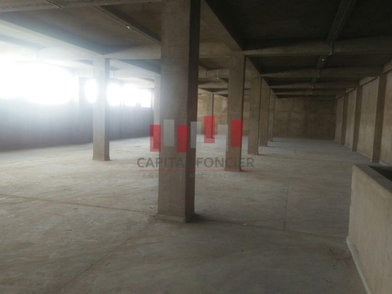 hangar de 430 m EN RDC zone industrielle ain sebaa a la location pour stockage – Capital foncier